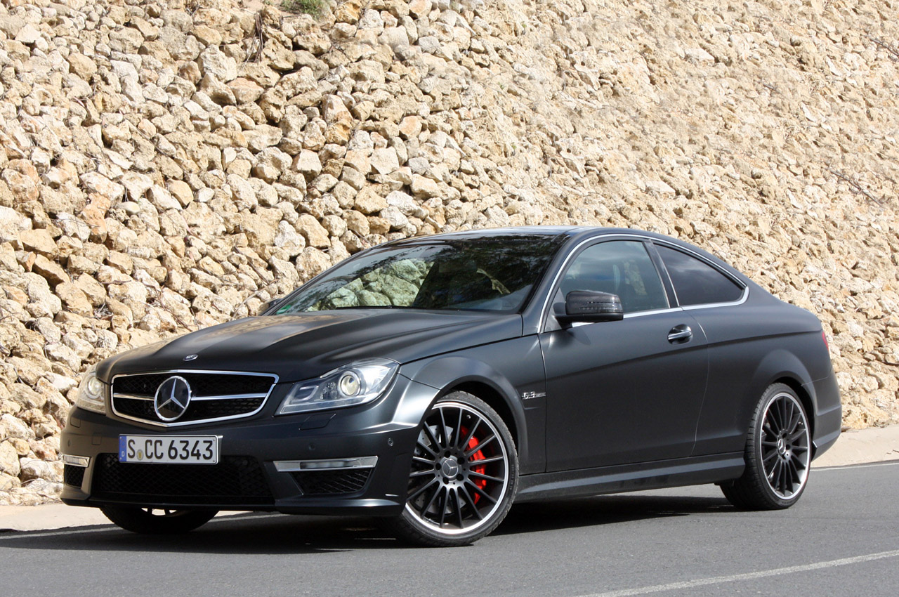 Mercedes-Benz Unveils Hot C63 AMG Coupe Black Series ~ Yupi's Car