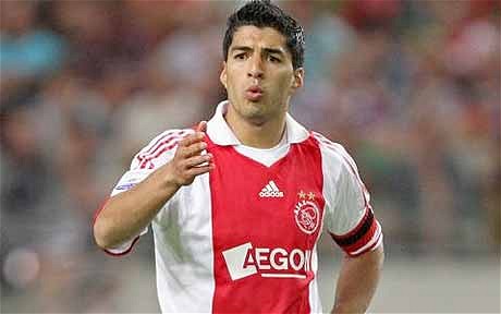 Football Stars: Luis Suarez Profile-Images 2011