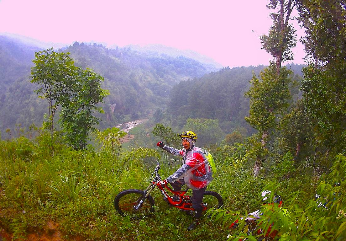 Batu Belang Pangalengan - Dewata - Hutan Gunung Maud - Selap Awi, Garut ...
