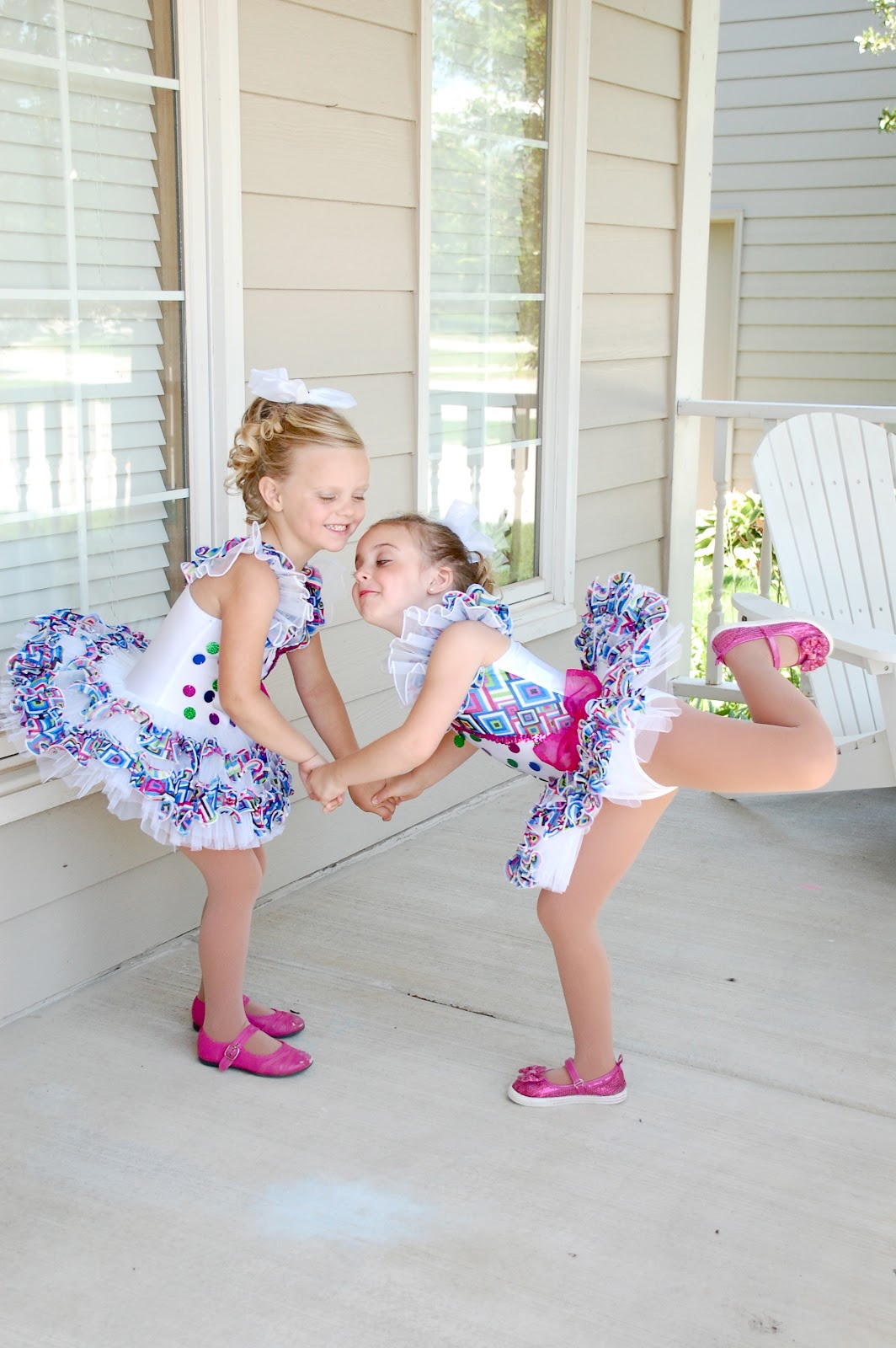Little Girl Dance Recital Sees Family at Tim Long blog