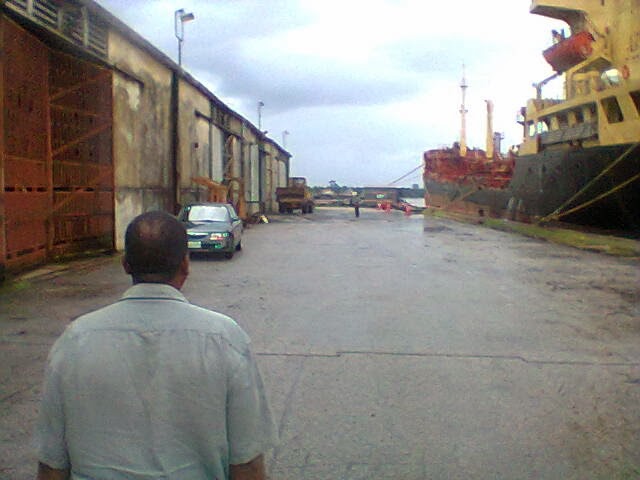 West African Liner Service: DISPATCHING OF HOMOGENEOUS CARGO