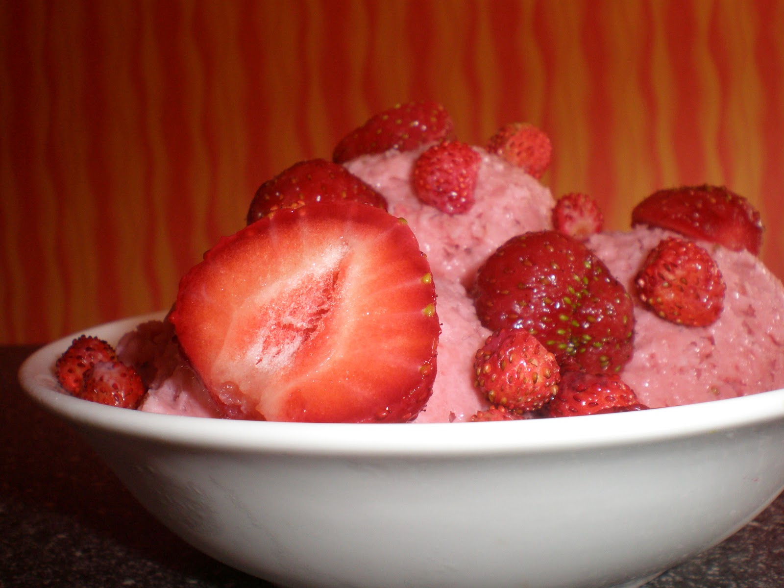 Maža, raudona virtuvėlė: Braškiniai ledai