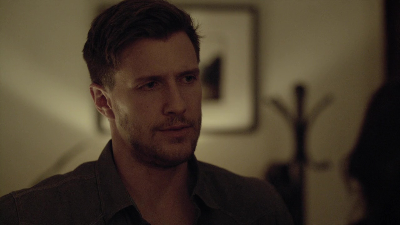 ausCAPS: Patrick Heusinger shirtless in Casual 1-07 "Home"