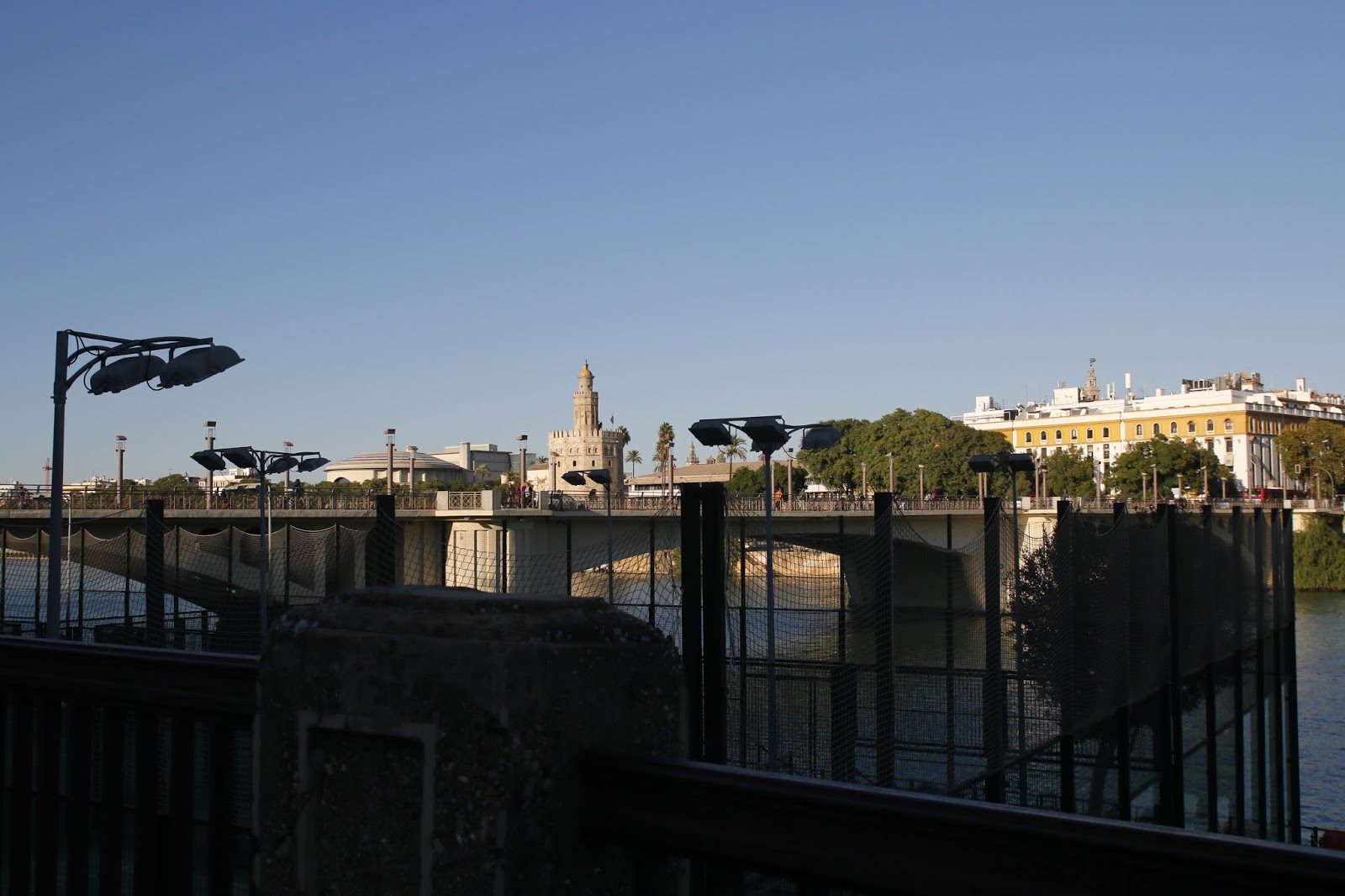 curiosa Sevilla: Plaza de Cuba