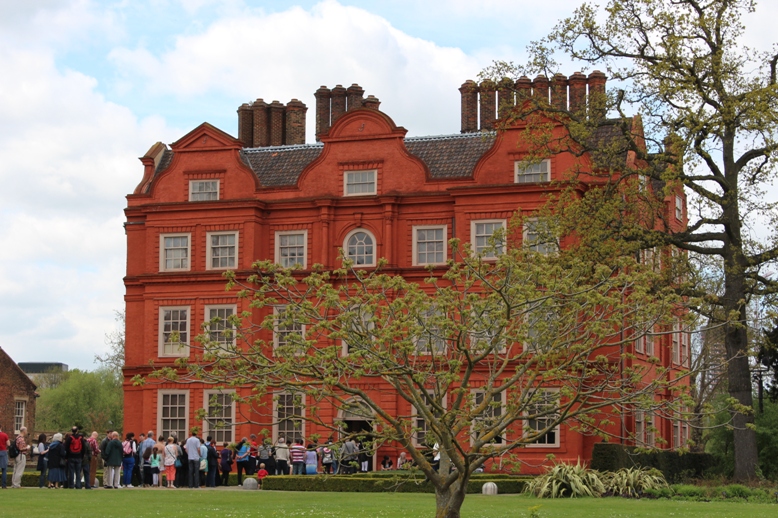 Kew Palace and Gardens - Elle Field