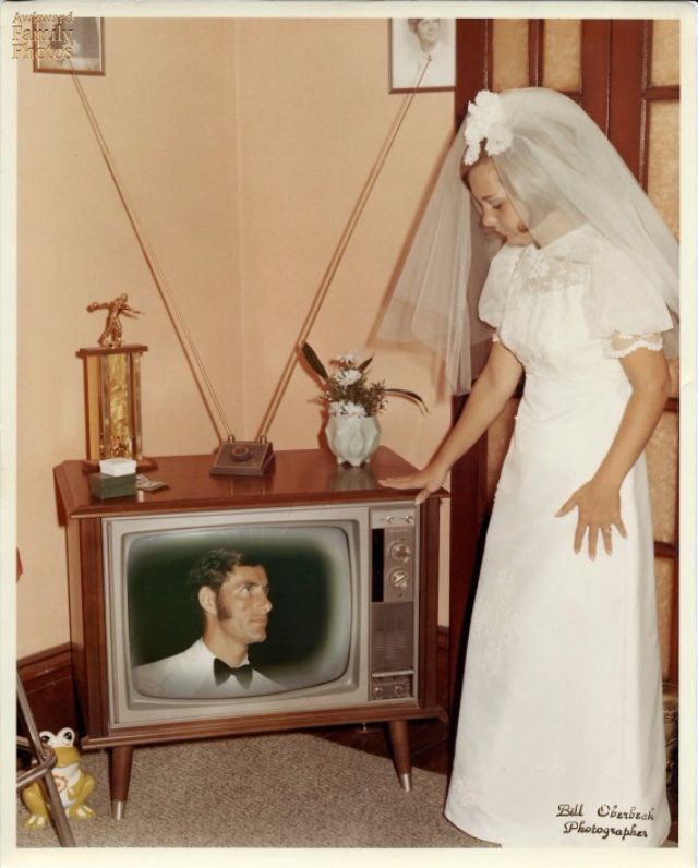 When Wedding Photos Go Wrong: These 30 Awkward Wedding Photographs You ...