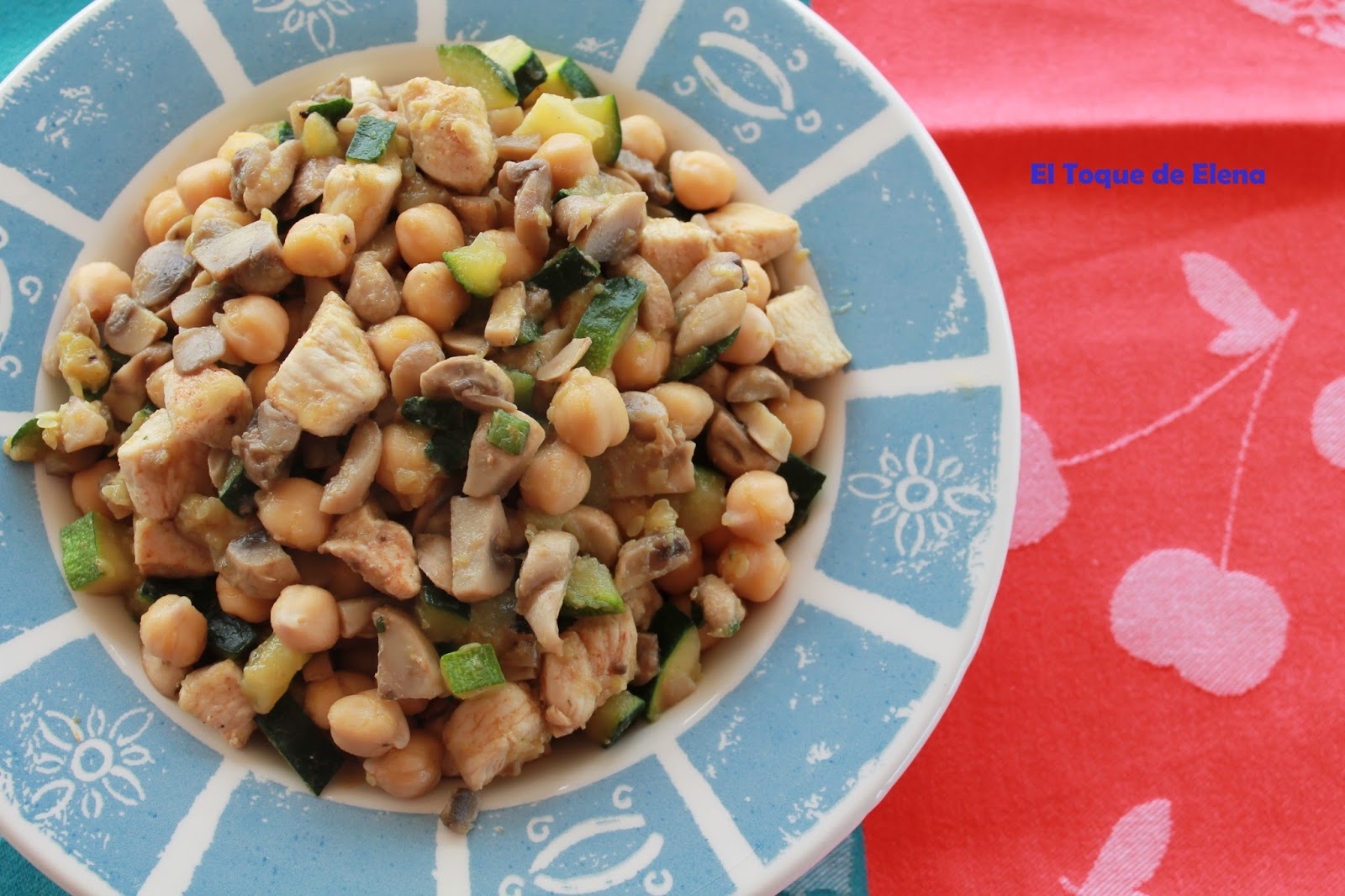 GARBANZOS CON POLLO Y CALABACÍN