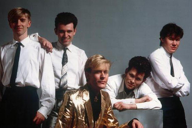 Little Violet Ribbon: NEW ROMANTIC INFLUENCES: MUSIC