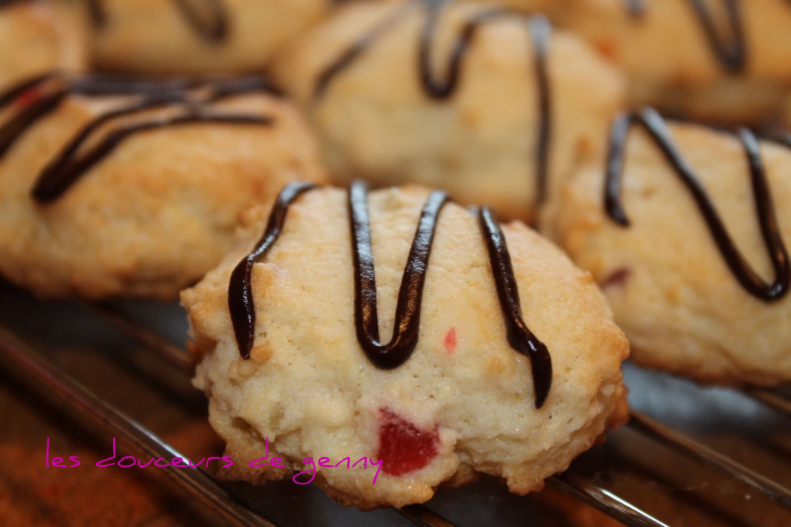 Les douceurs de genny: BISCUITS AUX FRUITS CONFITS
