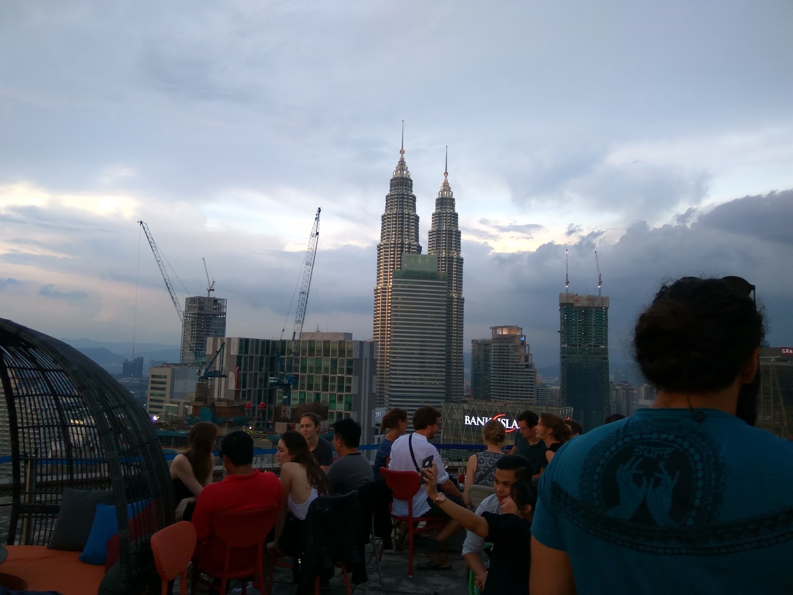 cerita merepek meraban: FENDIxKL | HELIPAD LOUNGE, MENARA KH KUALA LUMPUR