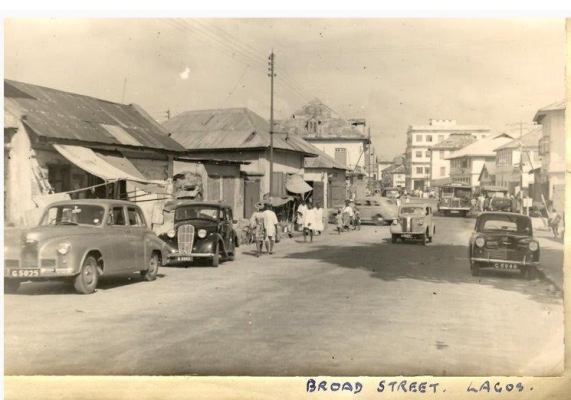 Before and after photos of Broad street, Lagos - OGA BOSS