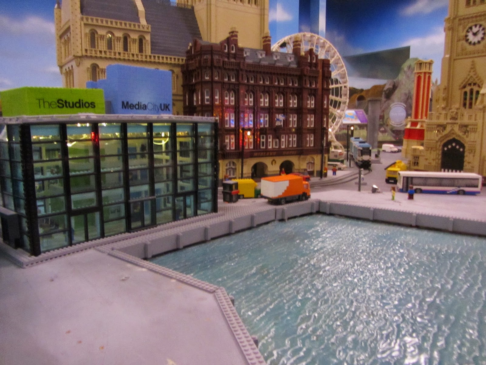 All About Bricks: LEGOLAND Discovery Centre Manchester: Meet the Master ...