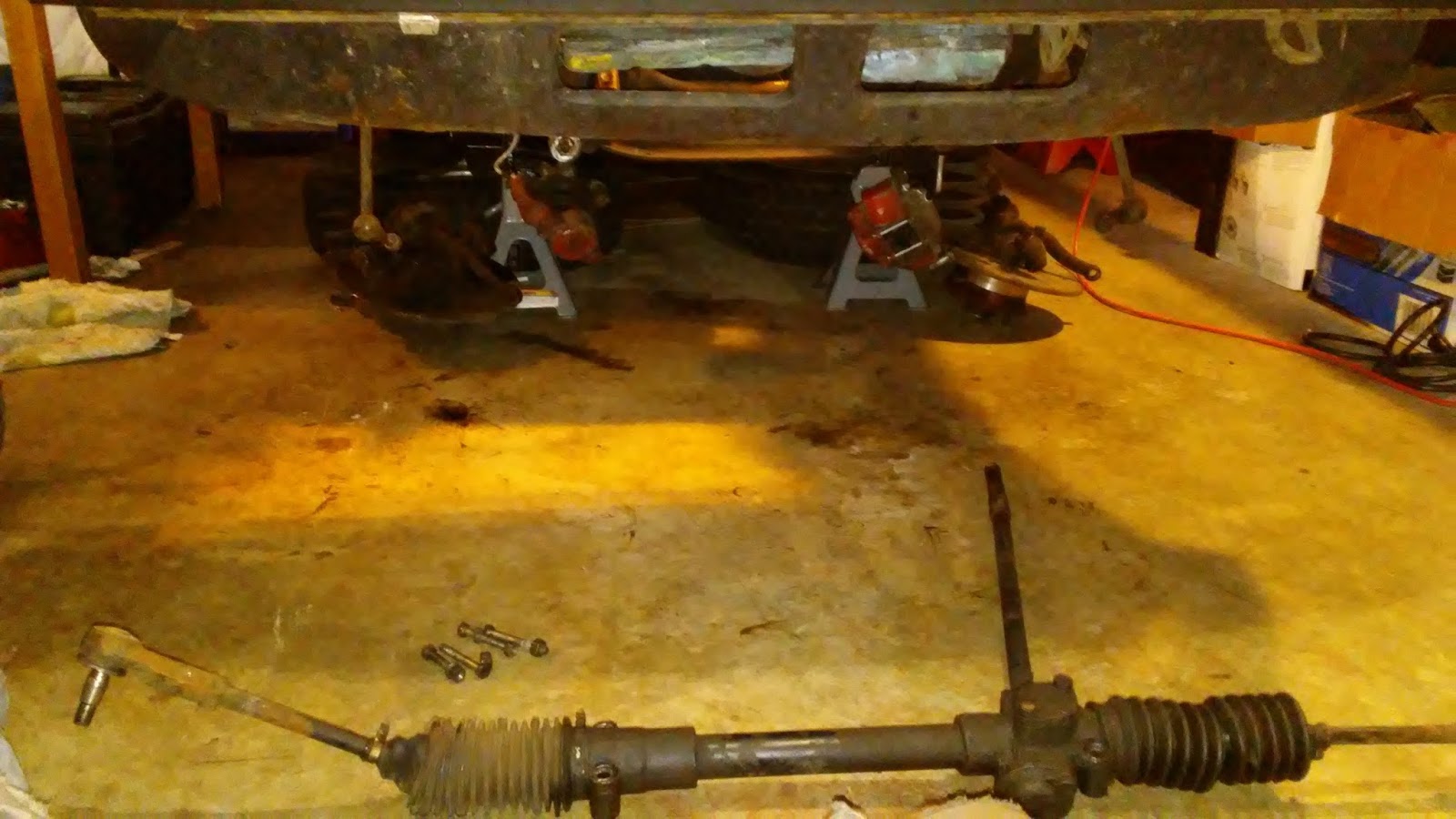 View from a Bus: MGB - steering rack