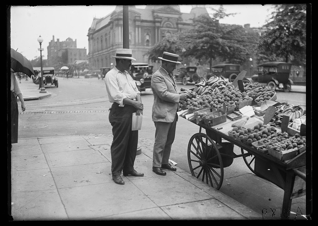 Street Vendors in Washington, D.C., ca. 1915-1923 ~ Vintage Everyday Street Vendors in Washington, D.C., ca. 1915-1923 ~ Vintage Everyday