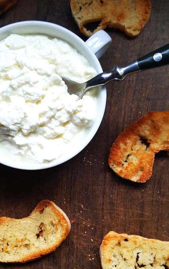 Cómo hacer el mejor queso untable de todo el universo. Sólo 3 ...