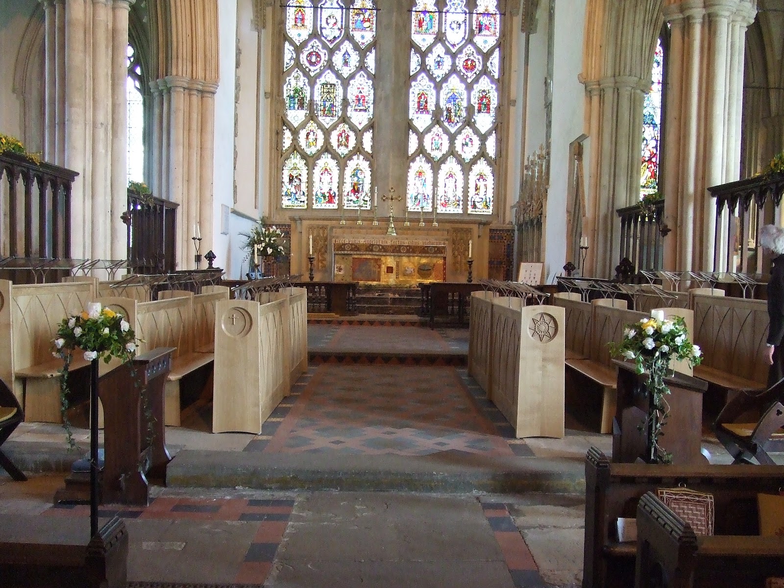 PHILIP KOOMEN FURNITURE: Choir Stalls are installed!