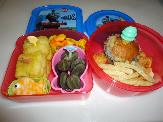 Bento School Lunches : Bento Lunch: Fish & Cheese 10-7