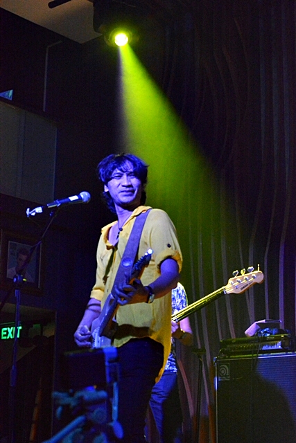 dionMomongan: Acid Speed Band, Sudah 35 tahun dan Still Live!