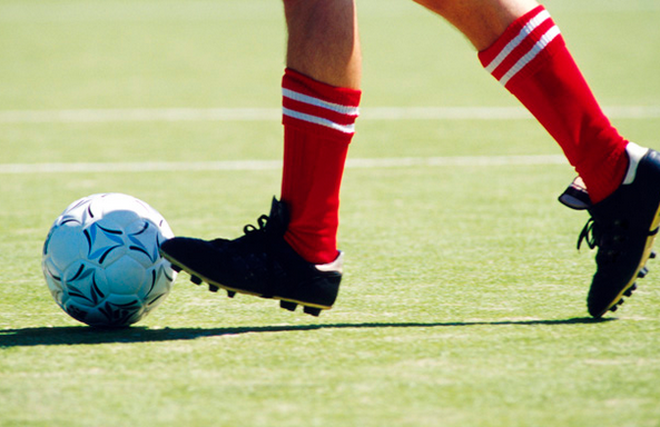 Tehnik dasar bermain Sepakbola: Beberapa Tehnik Dasar Bermain Sepak bola