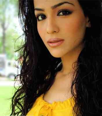 Humaima Malik Pakistani Model Hot Pictures | Hot Famous Celebrities