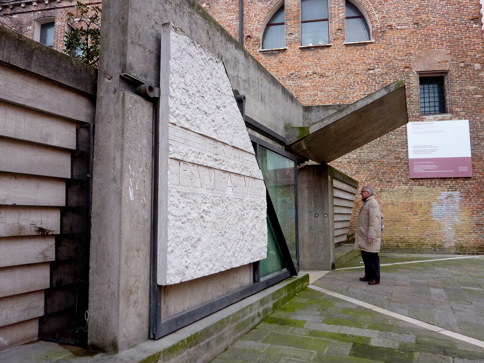 Victorious: Main Gate of the IUAV in Venice