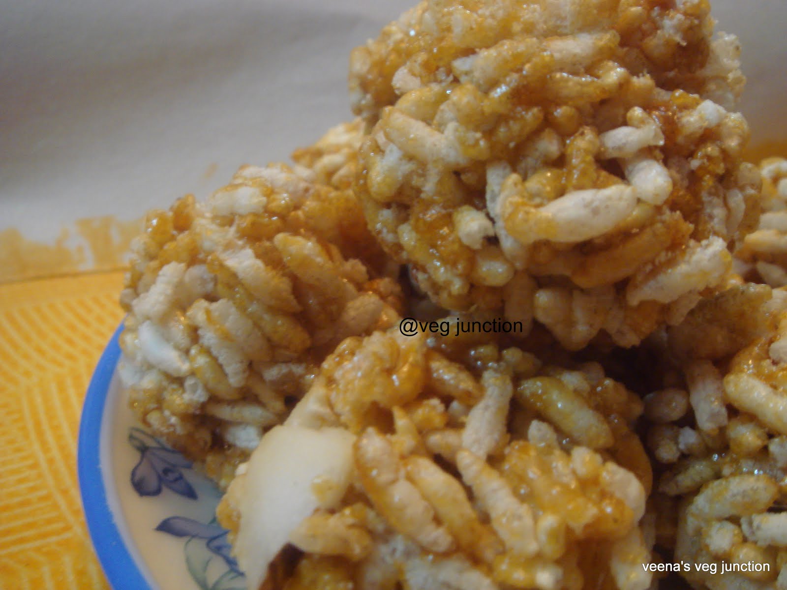 Veenas Vegnation: Aval Pori Urundai