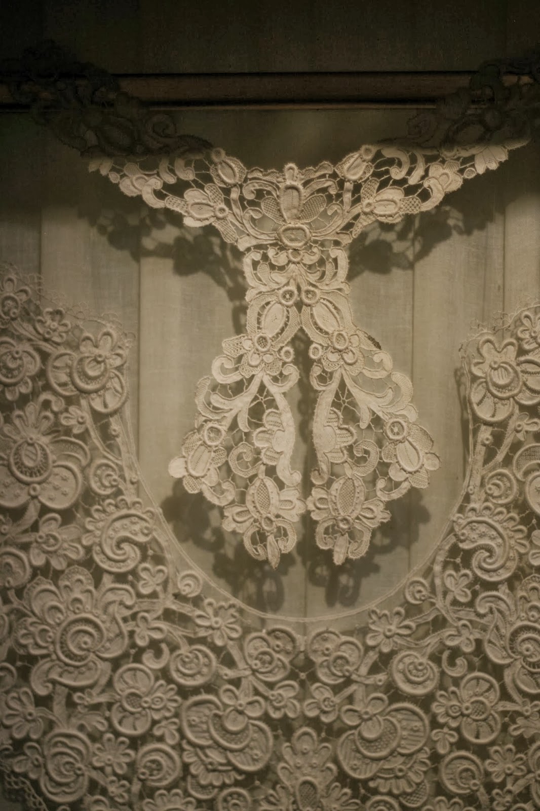 Rosemary Cathcart Antique Lace and Vintage Fashion: Sheelin Lace Collection