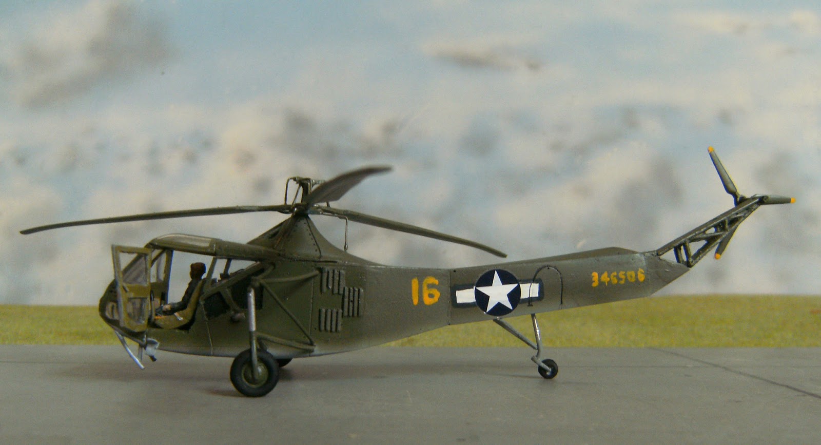 Happyscale-Modellbau: Sikorsky R-4 Hoverfly - aeromodell resin-kit 1/72