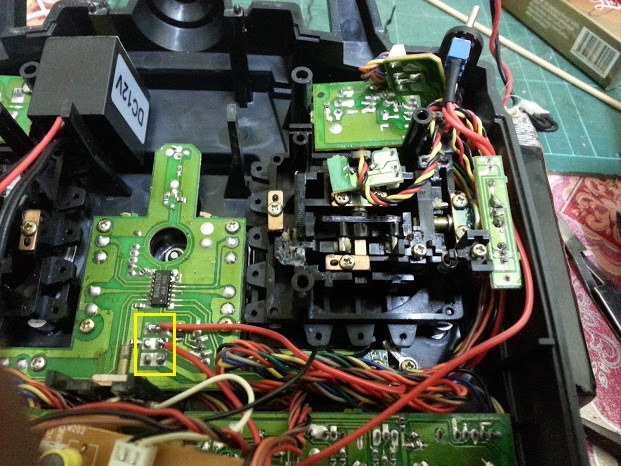 Kaysee RC World: Futaba 7CHP PPM/PCM Backlight Mod