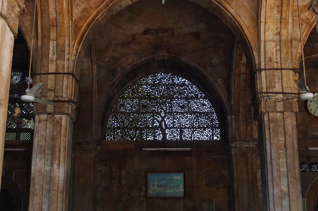 Sidi Saiyyed in Ahmedabad - the most beautiful mosque of the city!