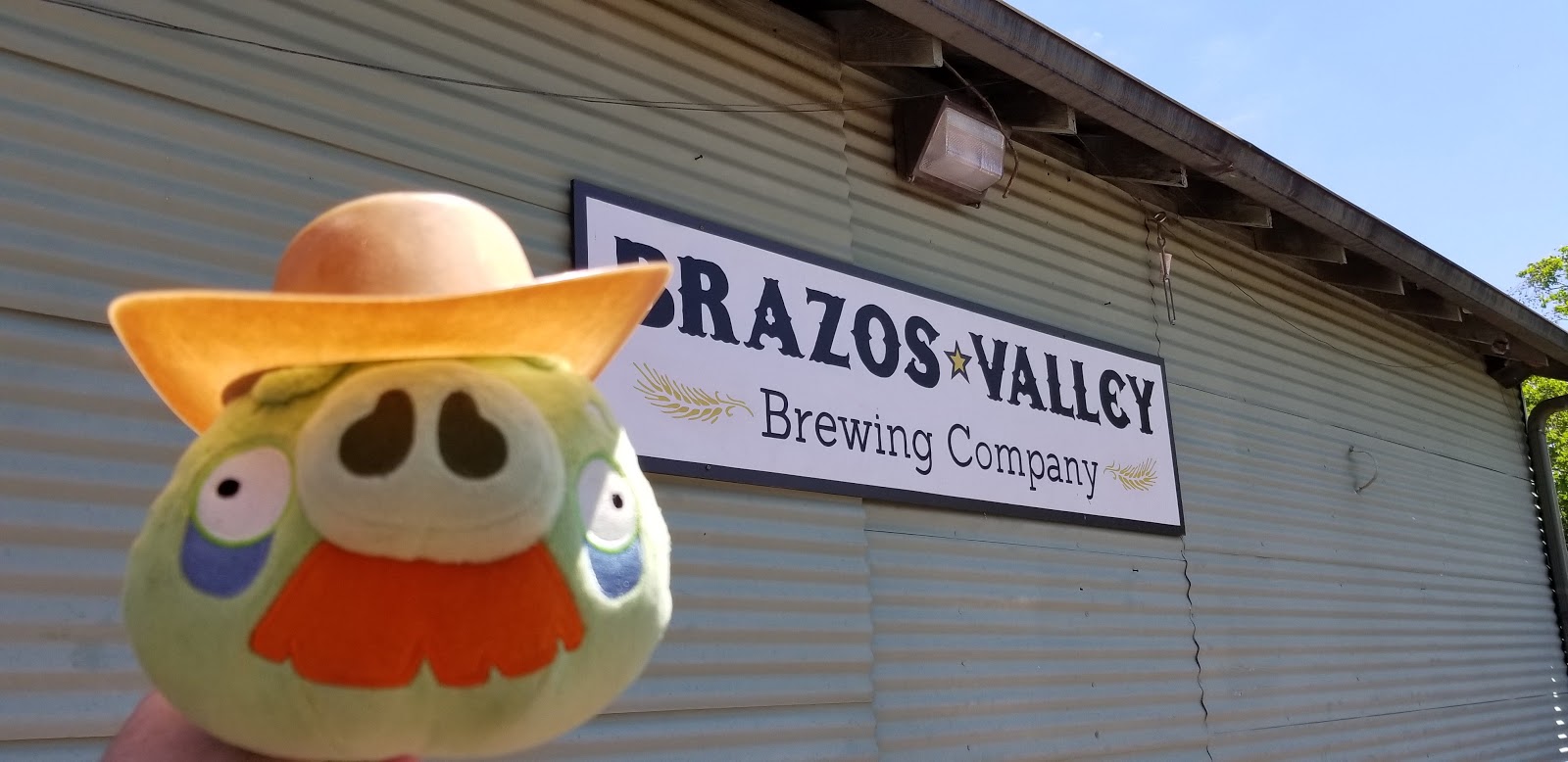 HoF On The Road Brazos Valley Brewing In Brenham Provides Great Beer And Local Color hof-on-the-road-brazos-valley-brewing-in-brenham-provides-great-beer-and-local-color
