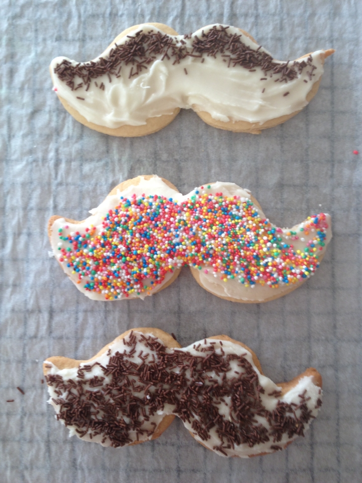 SERENDIPITY AND KATE: A VERY MANLY MOVEMBER