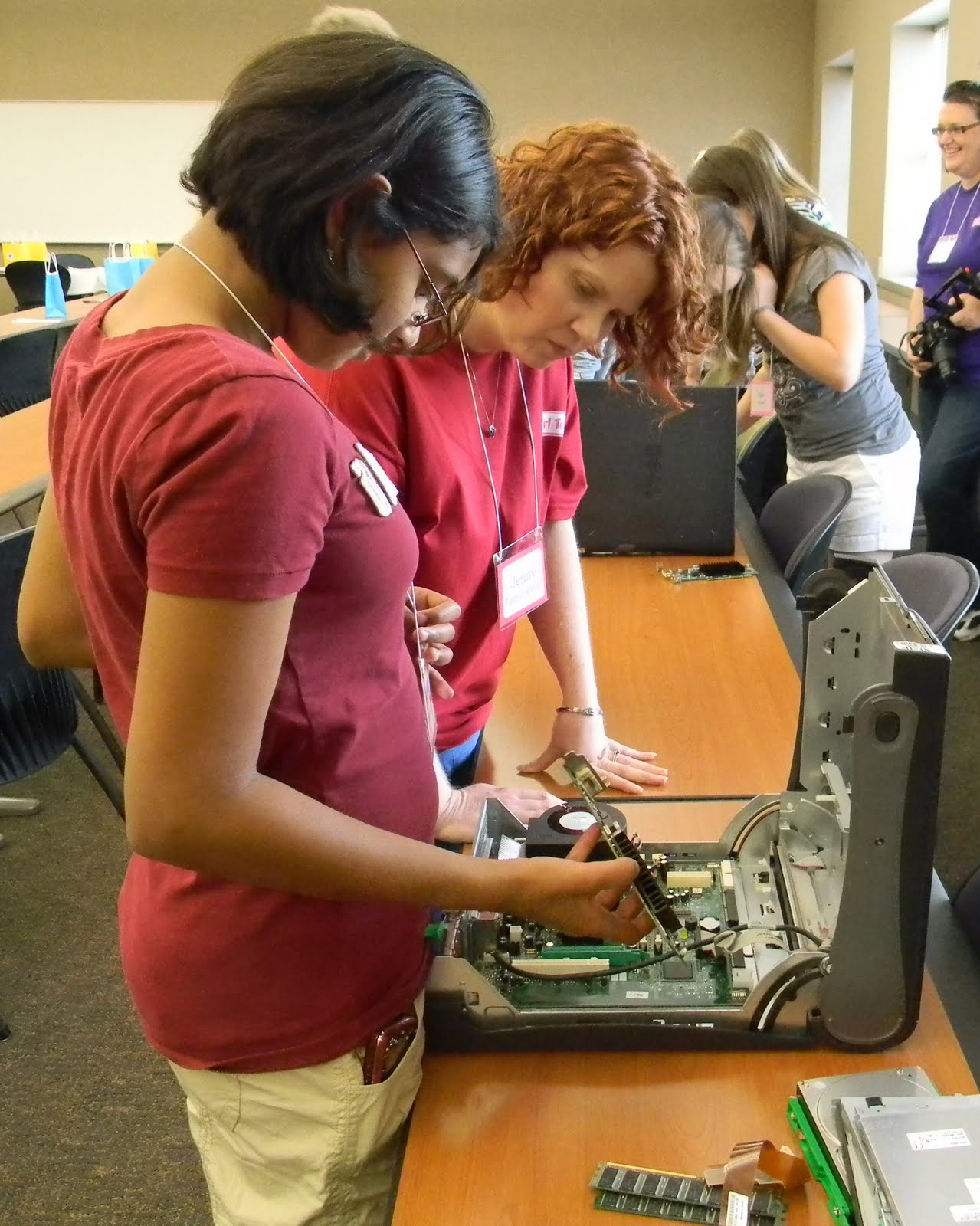UIS Events: Girl Tech teaches middle schoolers about robots, graphic ...