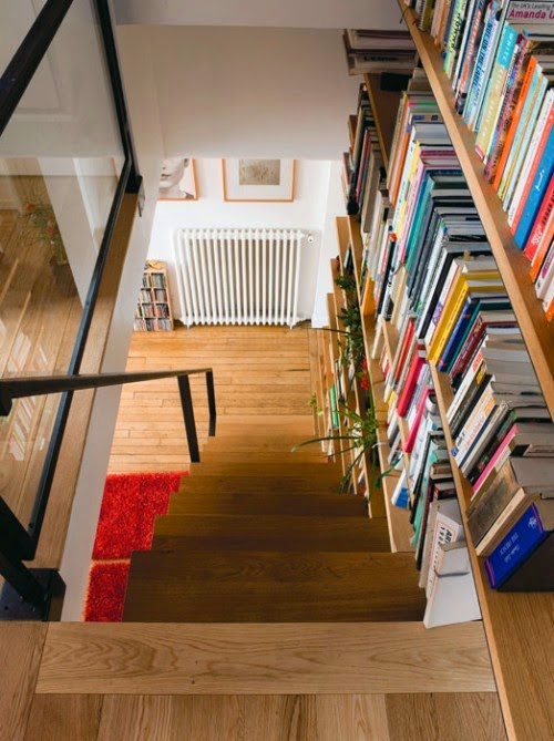 Arquitetura.com: Escadas-estante ou Estantes-escada?