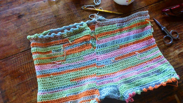 Crochetology by Fatima: DIY Multicolor Yarn