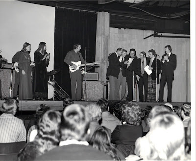 Questions and some answers: WHN Is Pictures!