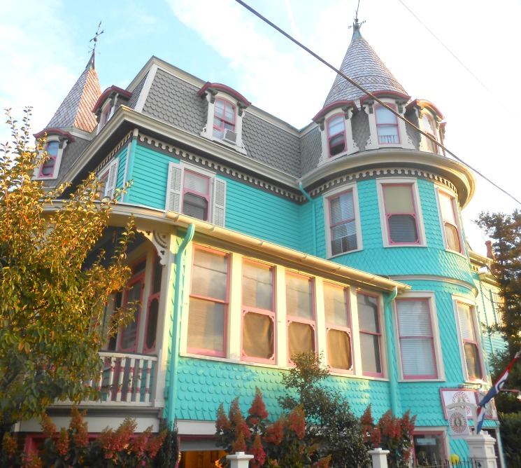 Pennsylvania & Beyond Travel Blog: The Merry Widow Bed and Breakfast ...