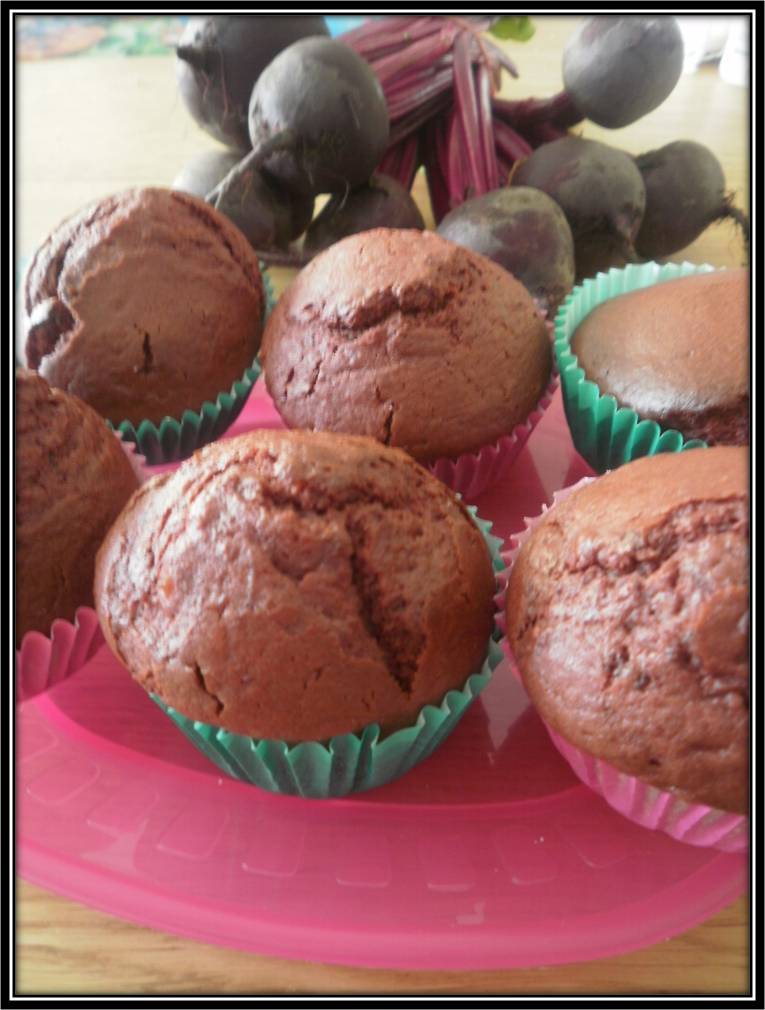 Beetroot and Chocolate Muffins - Yummy Inspirations