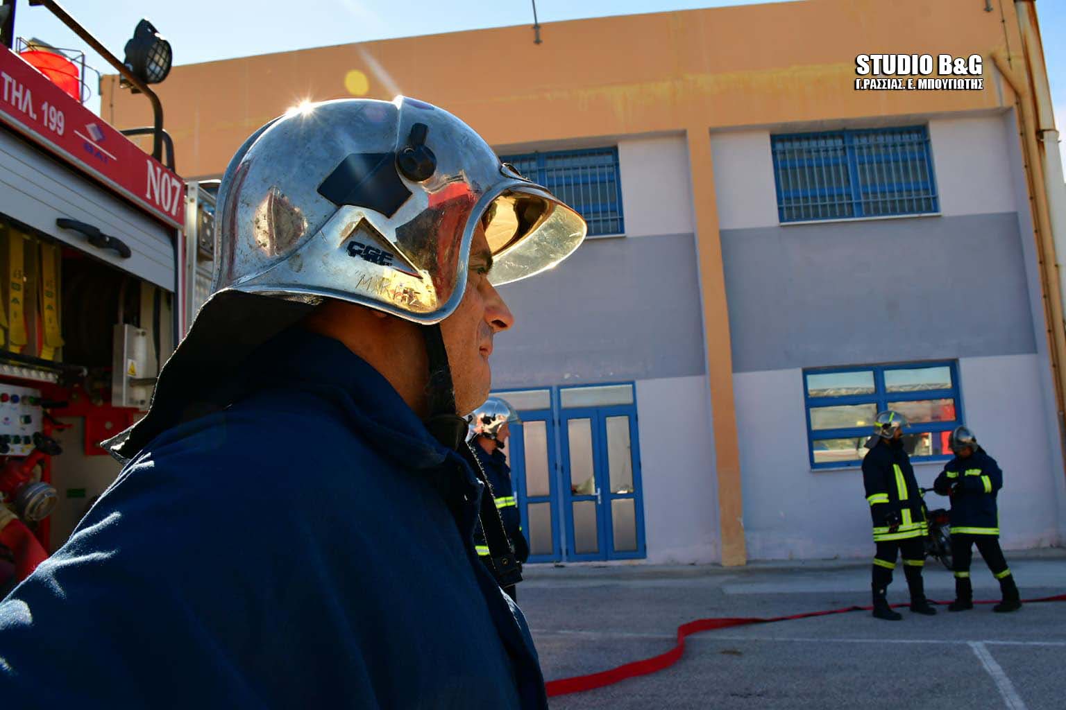 ΚΑΤΑΡΡΕΥΣΗ ΚΤΙΡΙΟΥ ΜΕΤΑ ΑΠΟ ΣΕΙΣΜΟ ΜΕ ΠΥΡΚΑΓΙΑ ΚΑΙ ΤΡΑΥΜΑΤΙΕΣ, ΤΟ ...