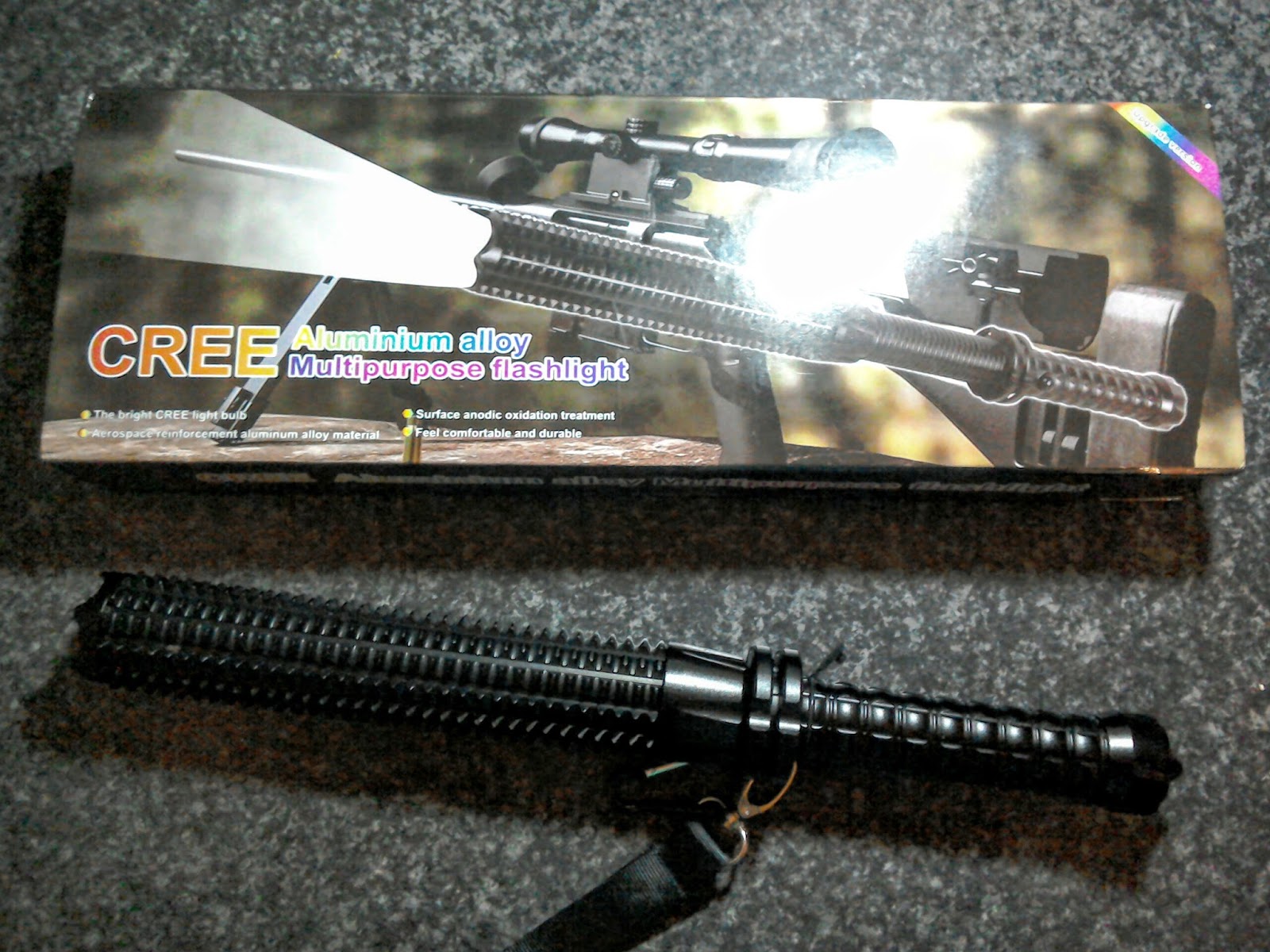 Mr. Aphoristic: Cree Q5 Tactical Bat Light Review
