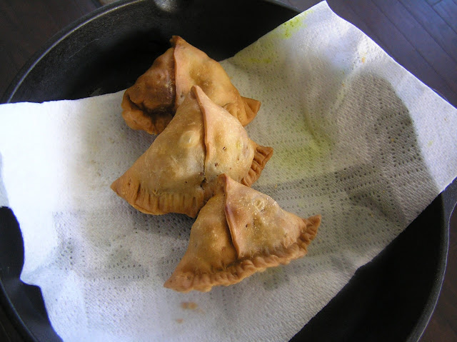 The Melting Pot: Samosa / Shingara
