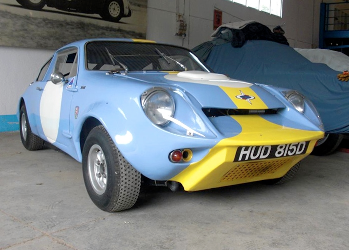 Maximum Mini: Mini Marcos Le Mans replicas