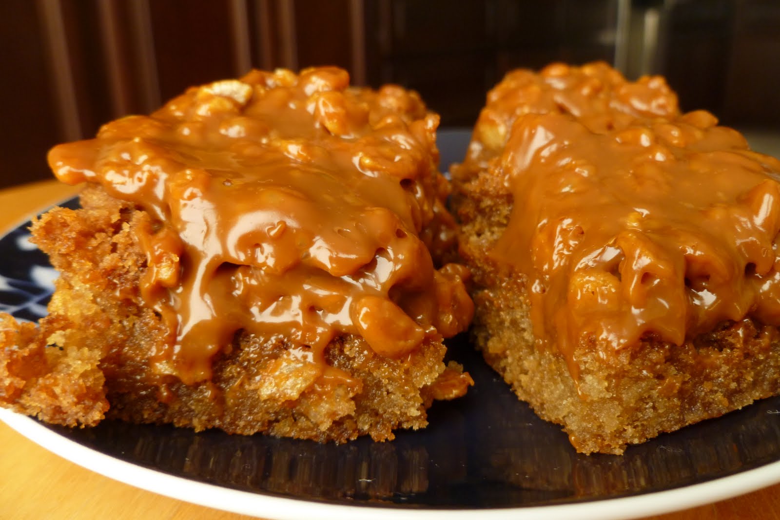 The Pastry Chef's Baking: Dulce de Leche Crunch Blondies
