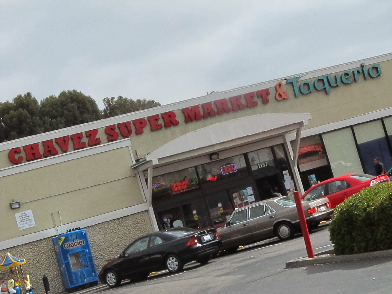 thefunjunkie-feedme: Chavez Supermarket & Taqueria