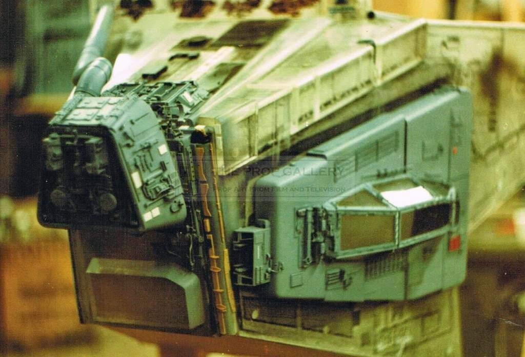 alienexplorations: Alien :Adding a new cockpit to the Nostromo