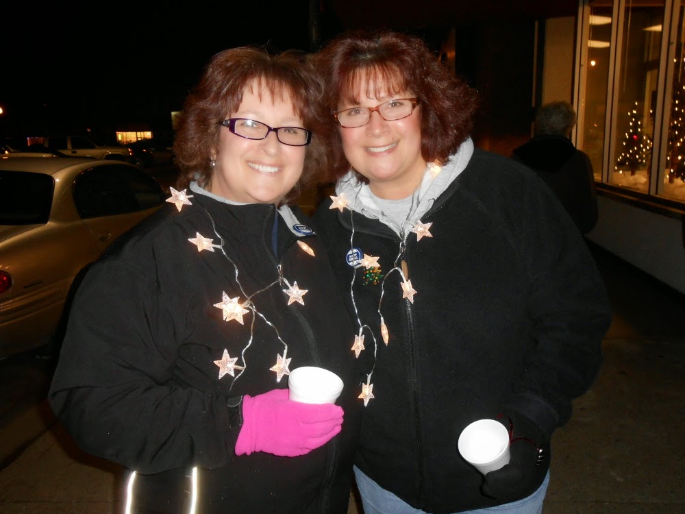 The Lucas Countyan: Christmas elves & other stuff