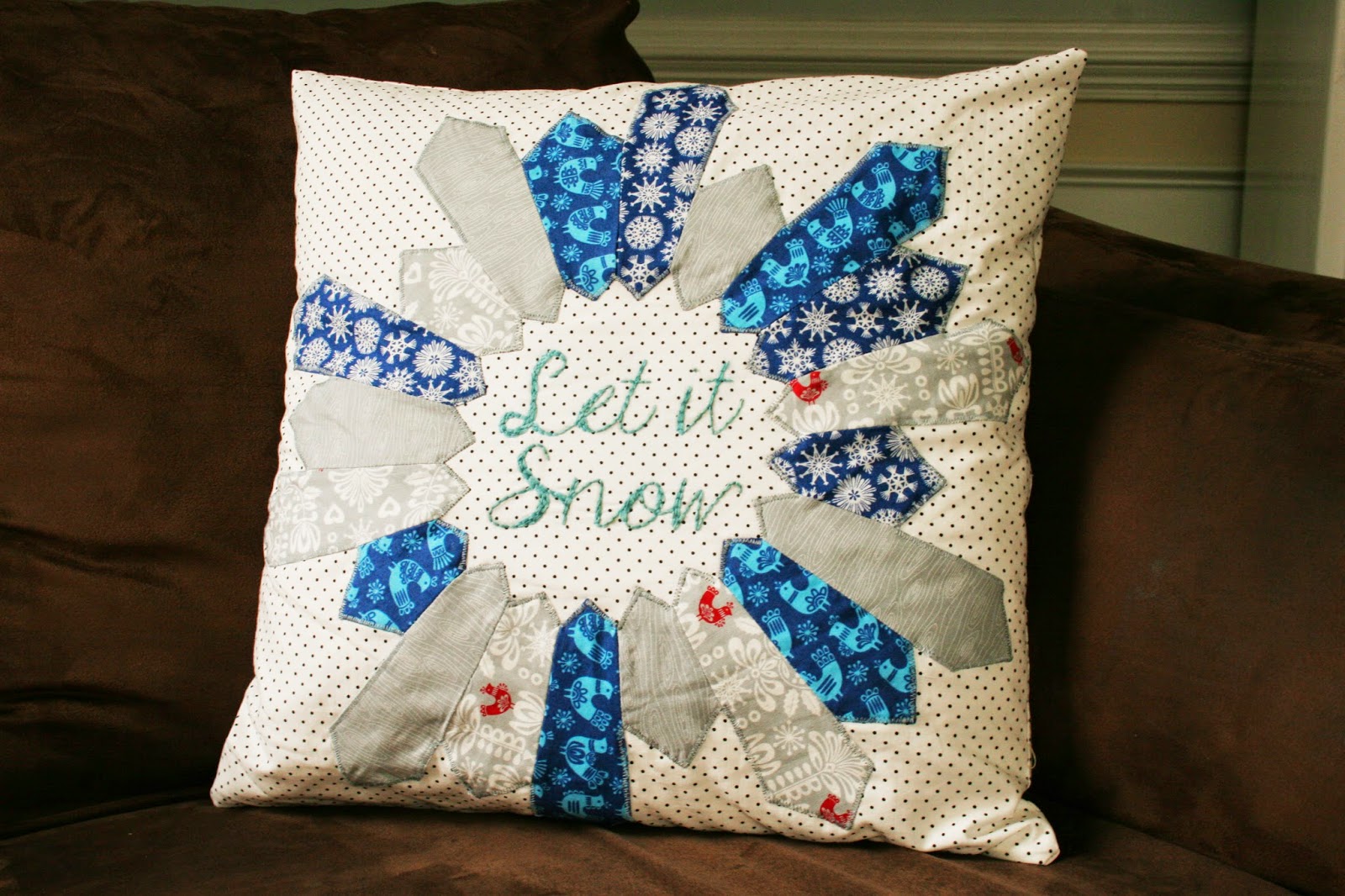Quilt Story: Snowflake Dresden Plate Tutorial