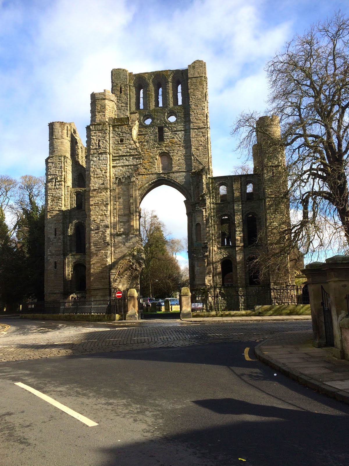 Days out in the Borders : Kelso Abbey