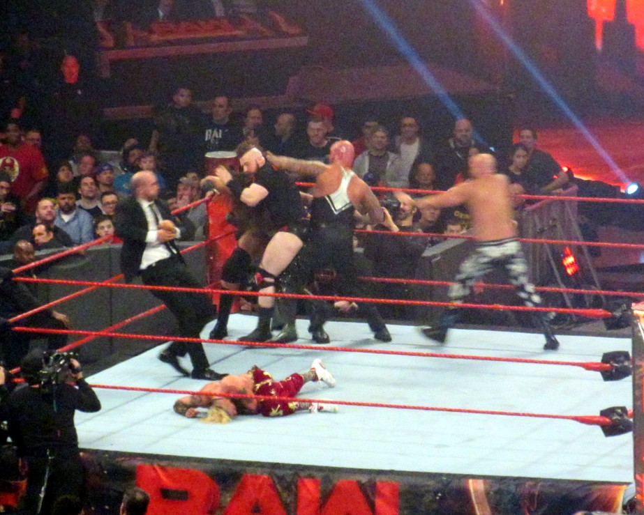 Seth Saith: Raw Photos: Documenting a Night of Wrestling (with my ...