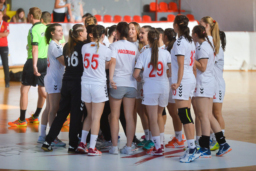 Greek handball team refuses to play over “Macedonia” t-shirt